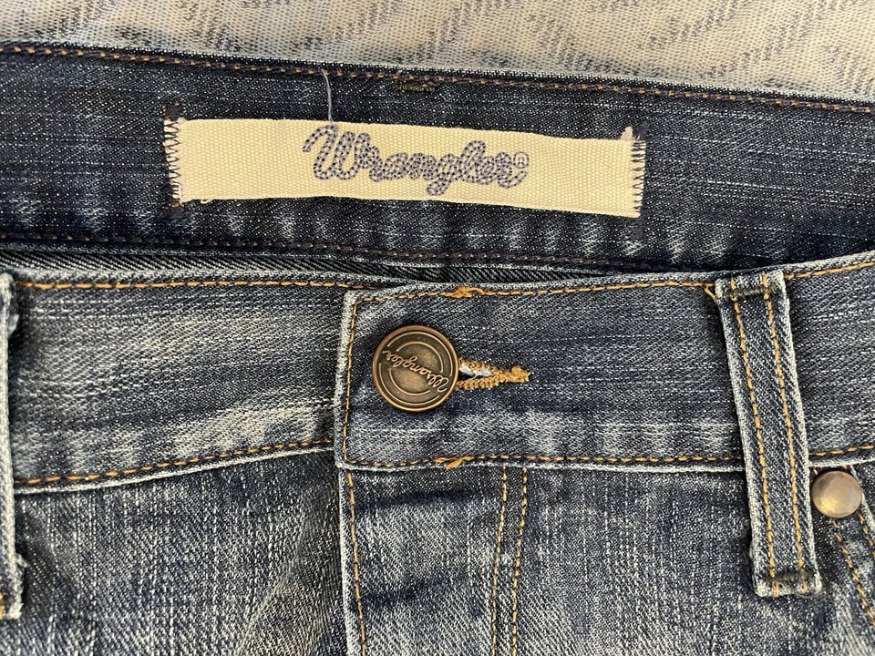 Wrangler ‘Ace’ Men’s Navy Blue Jeans, 36 inch Waist, Leg 32-inch | eBay UK