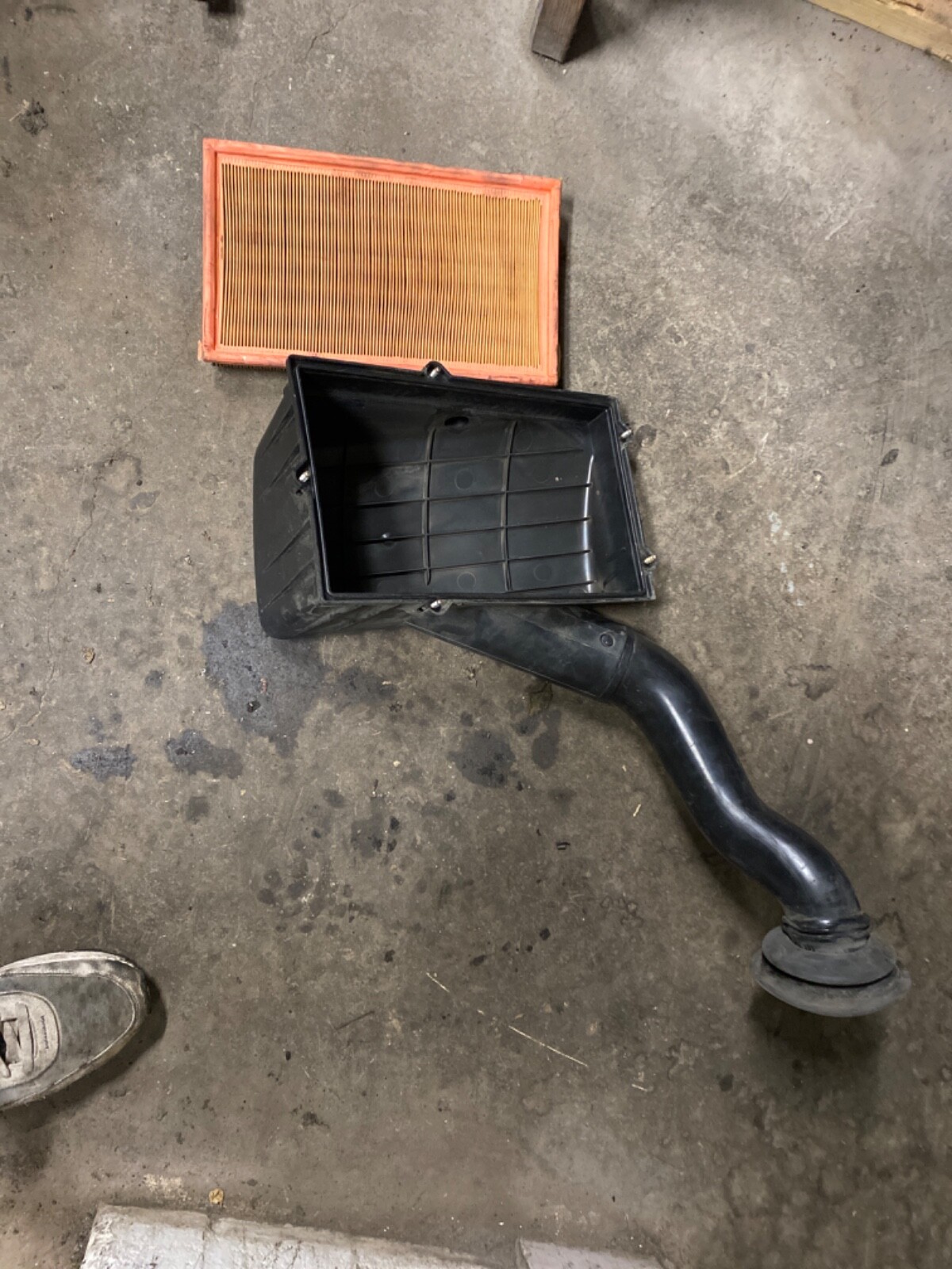 1985 Porsche 944 Air Intake Filter Box upper | eBay