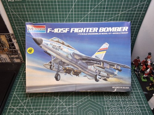 1985 Monogram Republic F-105F Fighter Bomber 1:72 Scale Model Jet Plane ...