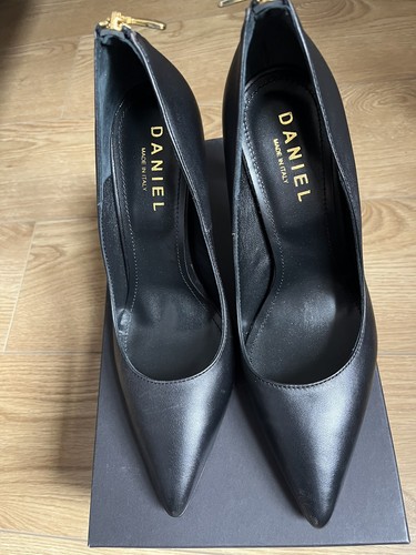 Daniel Black Leather Court Shoes With Back Zips Size 37 New | eBay