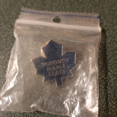 Toronto Maple Leafs Lapel Pin | eBay