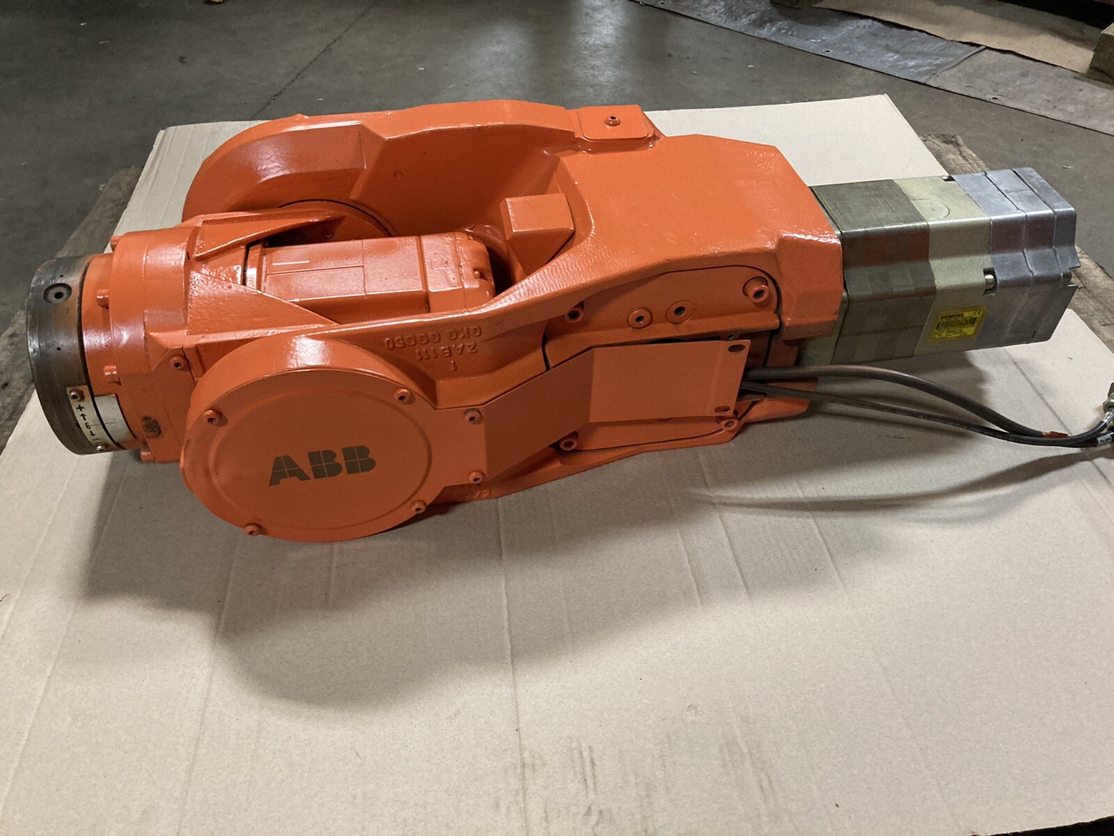ABB 6400 Wrist, ABB 6400R ROBOT WRIST IRB 6400R, 3HAC3975-1, 3HAC3609-1 ...