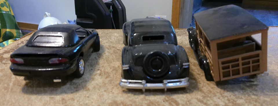 3-lot 1/25 assorted assembled plastic car models for parts or repair ...