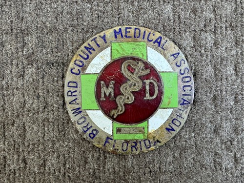 Vintage Medical MD License Plate Topper Emblem Badge Florida Broward ...