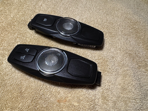 2015 Ford Explorer OEM center and rear mounted interior dome lights ...