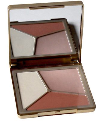 BOOTS No7 Illuminating Palette Limited Edition Highlighter Contour ...