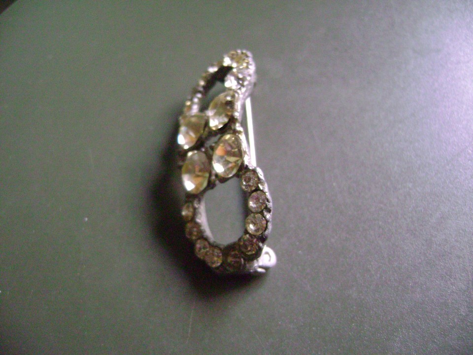 SPARKLY SIGNED "AJC" SILVERTONE RHINESTONE BOW TIE BROOCH/PIN | eBay