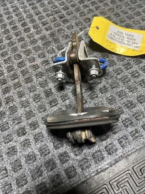 2006 Chevy Trailblazer Left Front Door Check Stopper B66 | eBay