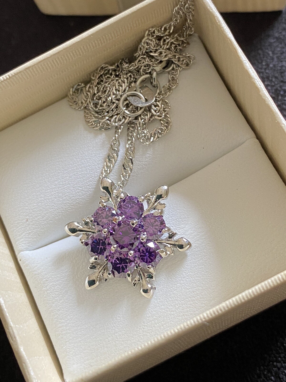STUNNING Simulated Purple Amethyst Crystal Snowflake Silver Pendant ...
