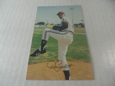 4A-55 1982 Minnesota TWINS BASEBALL player photo postcard DOUG CORBETT ...