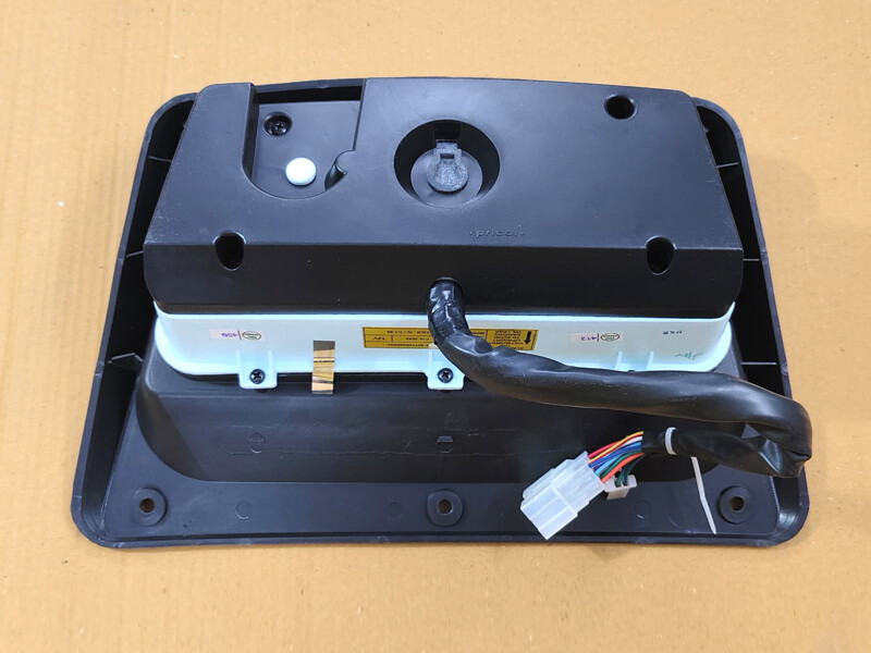 OEM E007700898B91 / E007700898B93 INSTRUMENT PANEL CLUSTER FOR MAHINDRA ...
