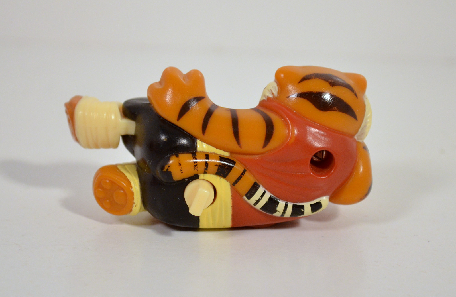 2008 Master Tigress 2.5" Energizer Batteries Wind-Up Action Figure Kung ...
