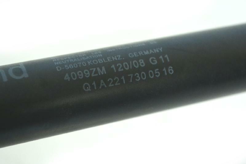 Mercedes W221 S63 AMG 2008 LHD hinten links nah seitlich Gasfeder ...