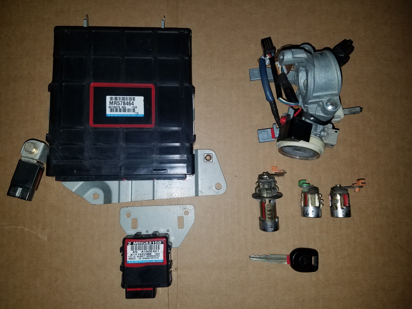 2002 MITSUBISHI MONTERO ECU ECM ENGINE COMPUTER IMMOBILIZER IGNITION ...