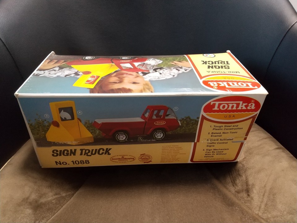 TONKA Tonka Vintage Rare 1973 Mini Thrust Tonka Sign Truck #1088 Mint ...