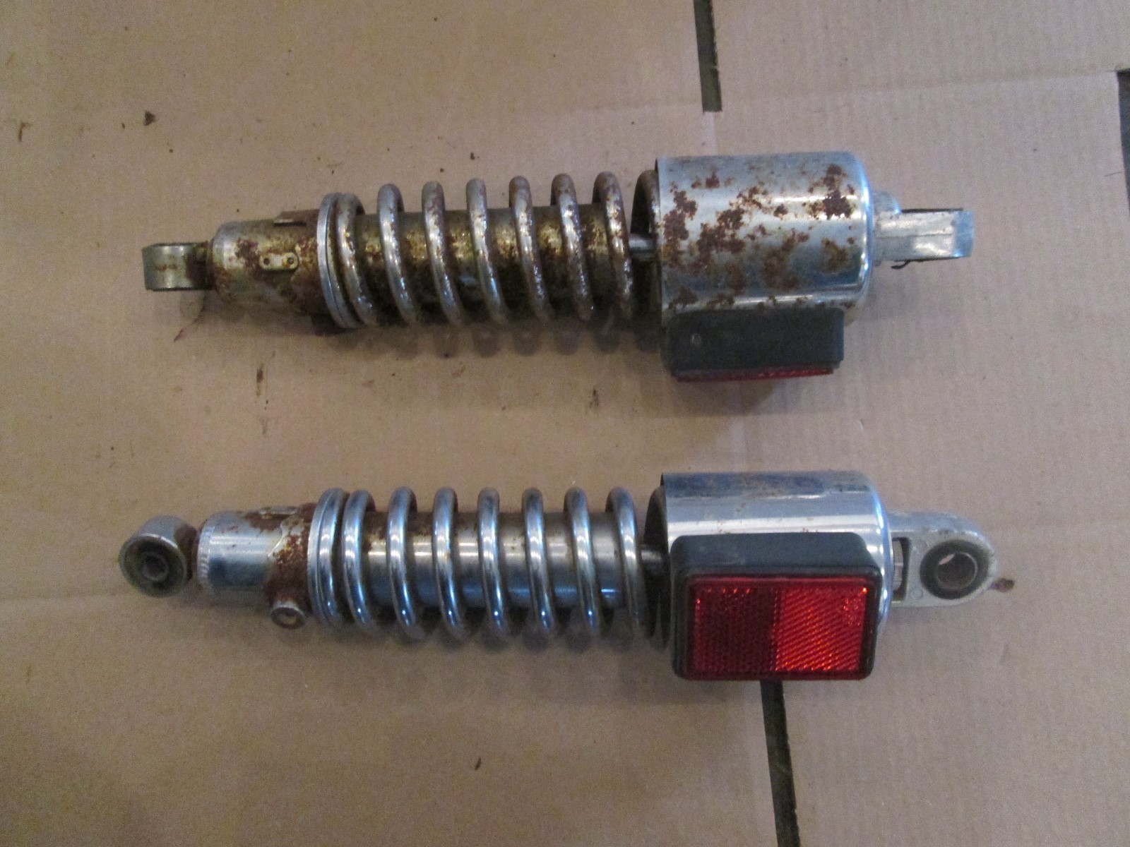 1980 Yamaha XS1100 Eleven XS 1100 rear shocks shock absorbers springs ...