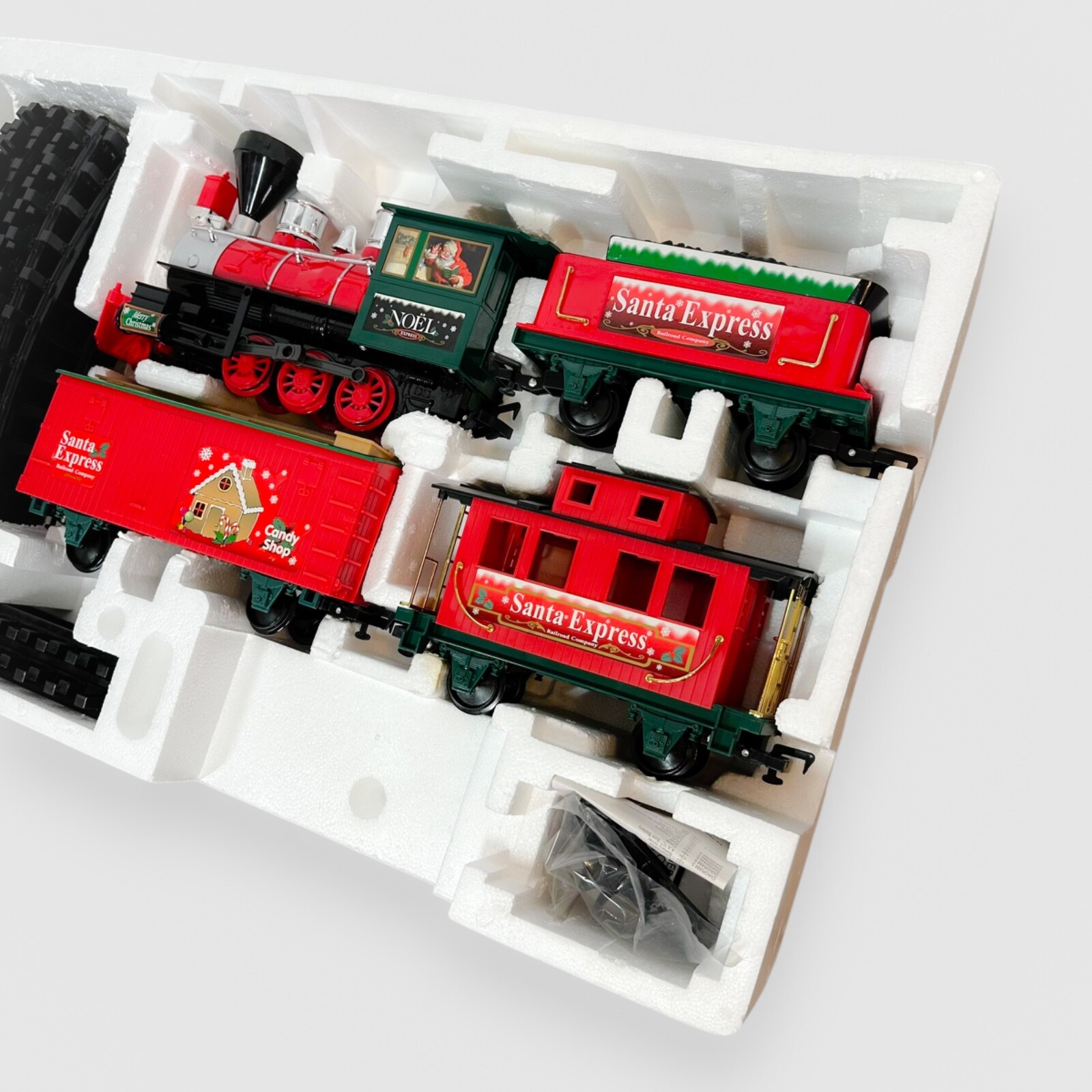 Train Set Christmas North Pole Express 27 Piece Holiday EzTec Santa ...
