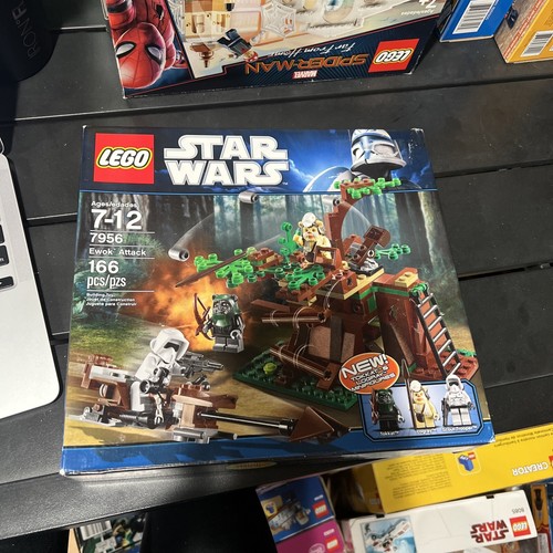 LEGO Star Wars: Ewok Attack (7956)-NEW & Sealed-Tokkat, Logray, & Scout ...