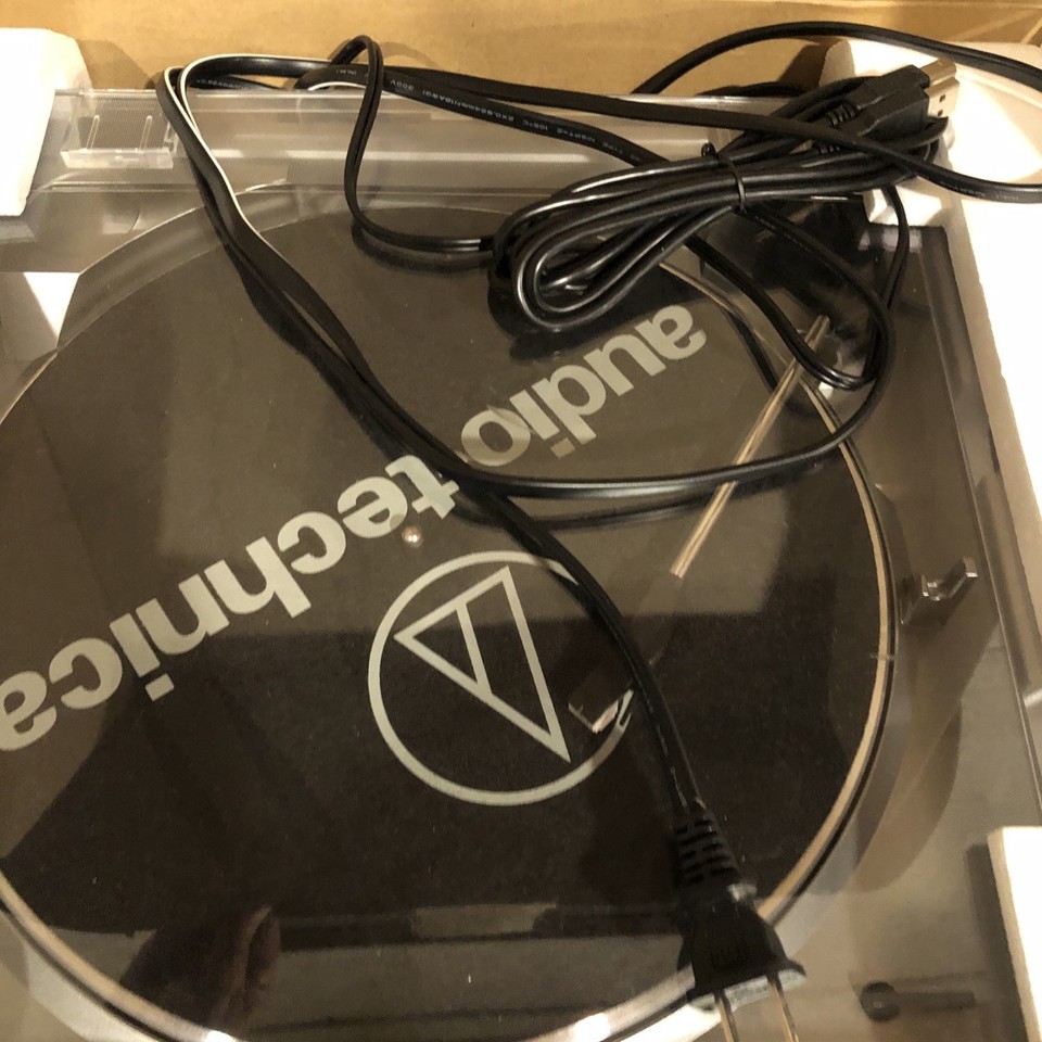 Audio-Technica AT-LP60-USB Automatic Belt-Drive USB Turntable Silver ...