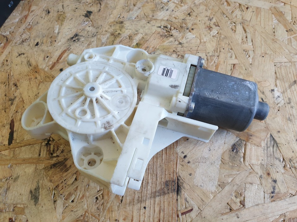 FORD FOCUS MK2 OSF FRONT DRIVER DOOR WINDOW MOTOR box B15 | eBay