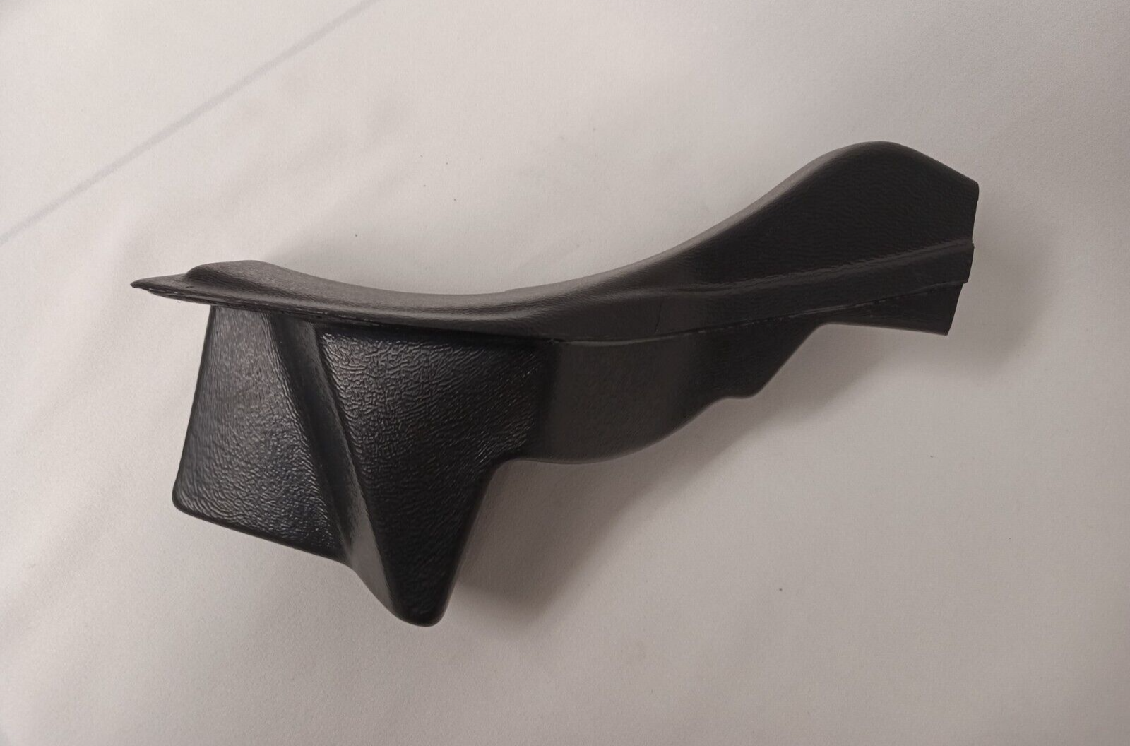 HMMWV FLOOR DUCT RH FRONT PASSENGER SIDE M1151 M1152 M1165 6015619 ...