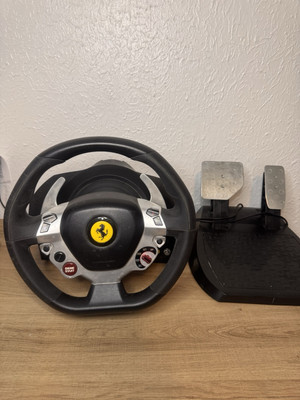 Thrustmaster TX Racing Wheel Ferrari 458 Italia Edition Xbox /PC ...
