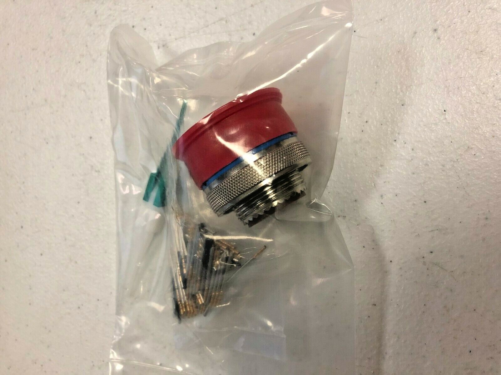 Amphenol Aerospace MS27467T19F35S 66 Position Circular Connector Plug ...