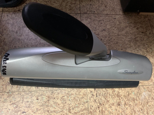 Swingline Model #74030/31/32 20 Sheet 3 Hole Paper Punch | eBay