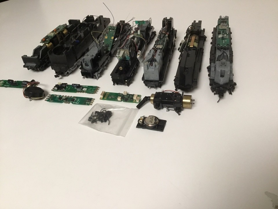 7 HO FRAME/CHASSIS PARTS LOT VARIOUS MANUFACTURERS | eBay