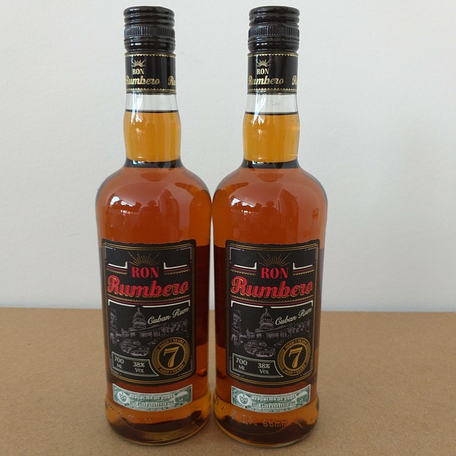 Ron Rumbero Aged 7 Years 38 Alkohol Kabribik 2 Flaschen günstig kaufen ...