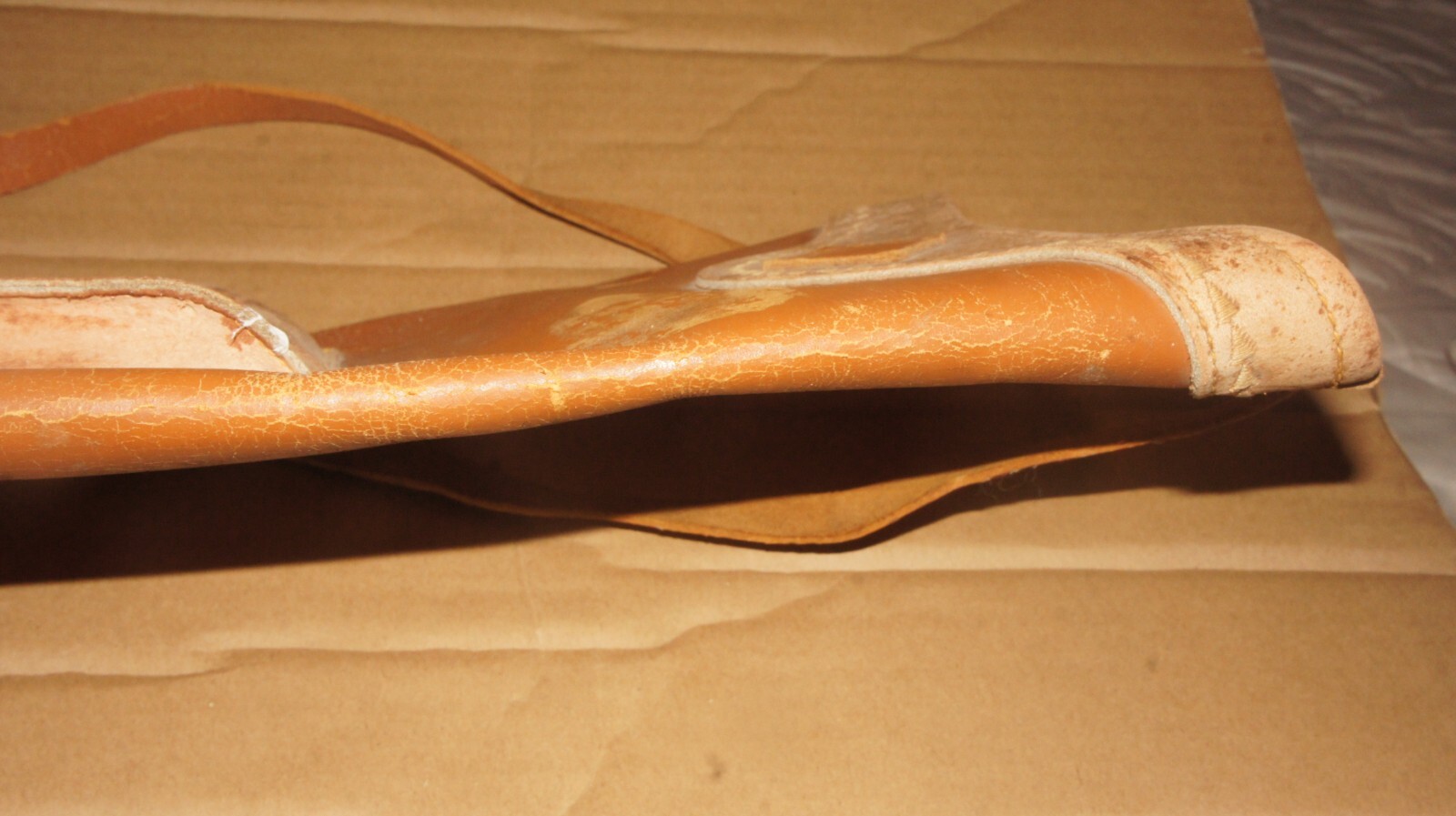 Fred bear bear archery leather quiver bear recurve bow leather quiver ...