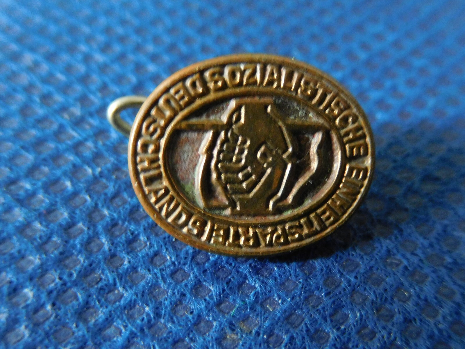SED Sozialistische Einheitspartei Deutschland - SELTENE ALTE KUPFER PIN ...
