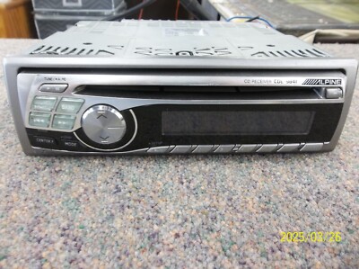 Alpine CDE 9841 Car Audio CD AM/FM Radio w/Detachable Face Untested As ...