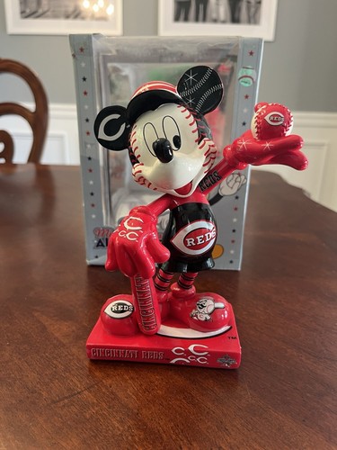 2010 Disney MLB Mickey Mouse All Stars Cincinnati Reds Figurine Forever ...
