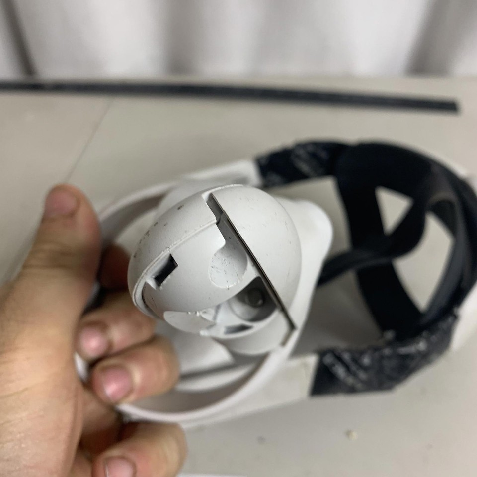 Oculus Quest VR Headset - Used | eBay