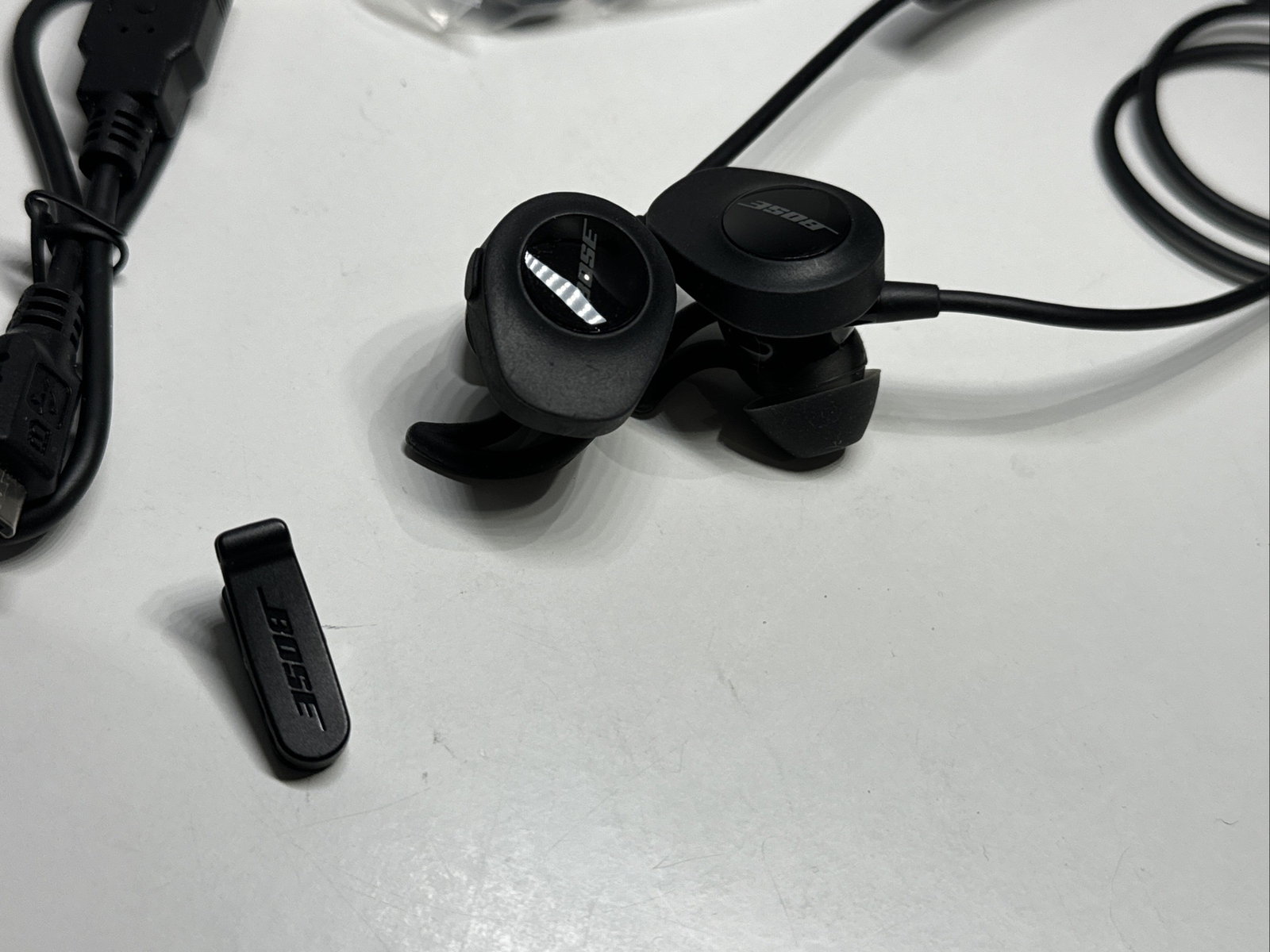 USA Bose SoundSport Wireless Bluetooth In Ear Headphones Earbuds - Black