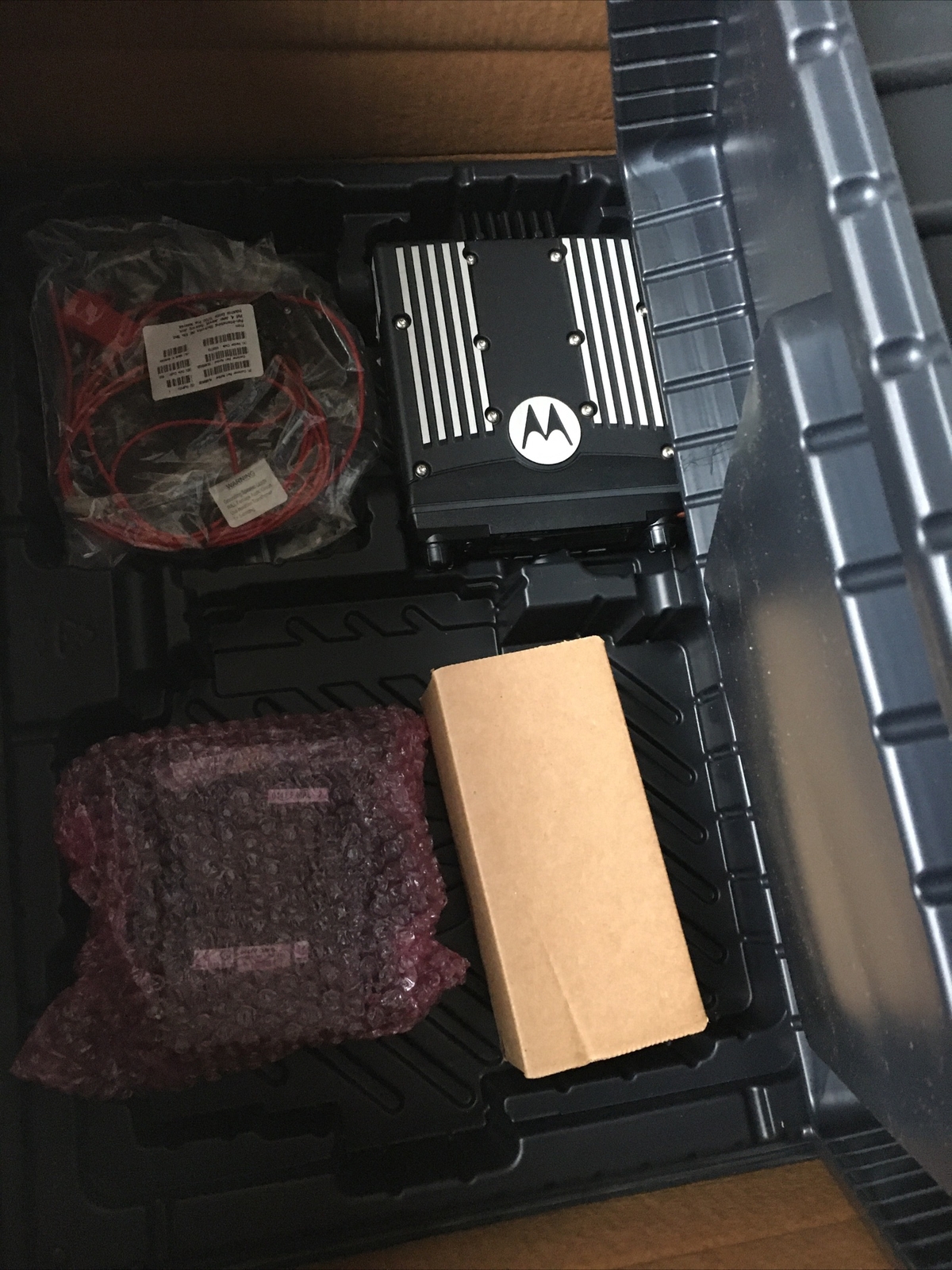 Motorola XTL2500 UHF R1 380-470mhz 40w P25 Digital mobile radio ...