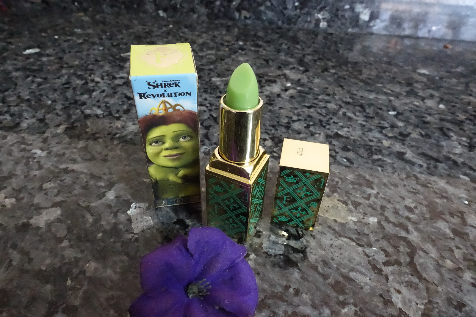 I Heart Revolution x Shrek Fiona Transformation Lip Balm Color Changing ...