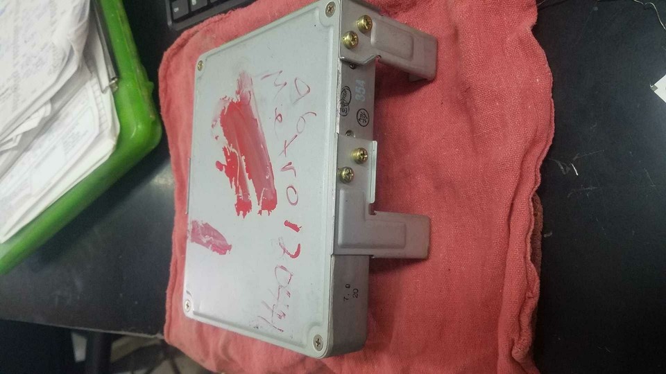 CHEVY GEO METRO Geo Engine/motor Brain Box 96 | eBay