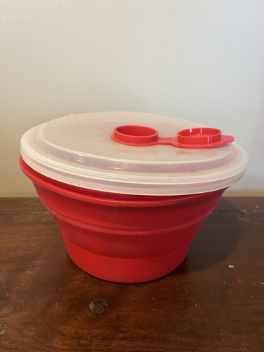 Pampered Chef Microwave Popcorn Maker Popper Red Silicone Collapsible ...