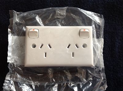 HPM - 10 AMP, DOUBLE POWERPOINT SWITCH (P777WE) | eBay