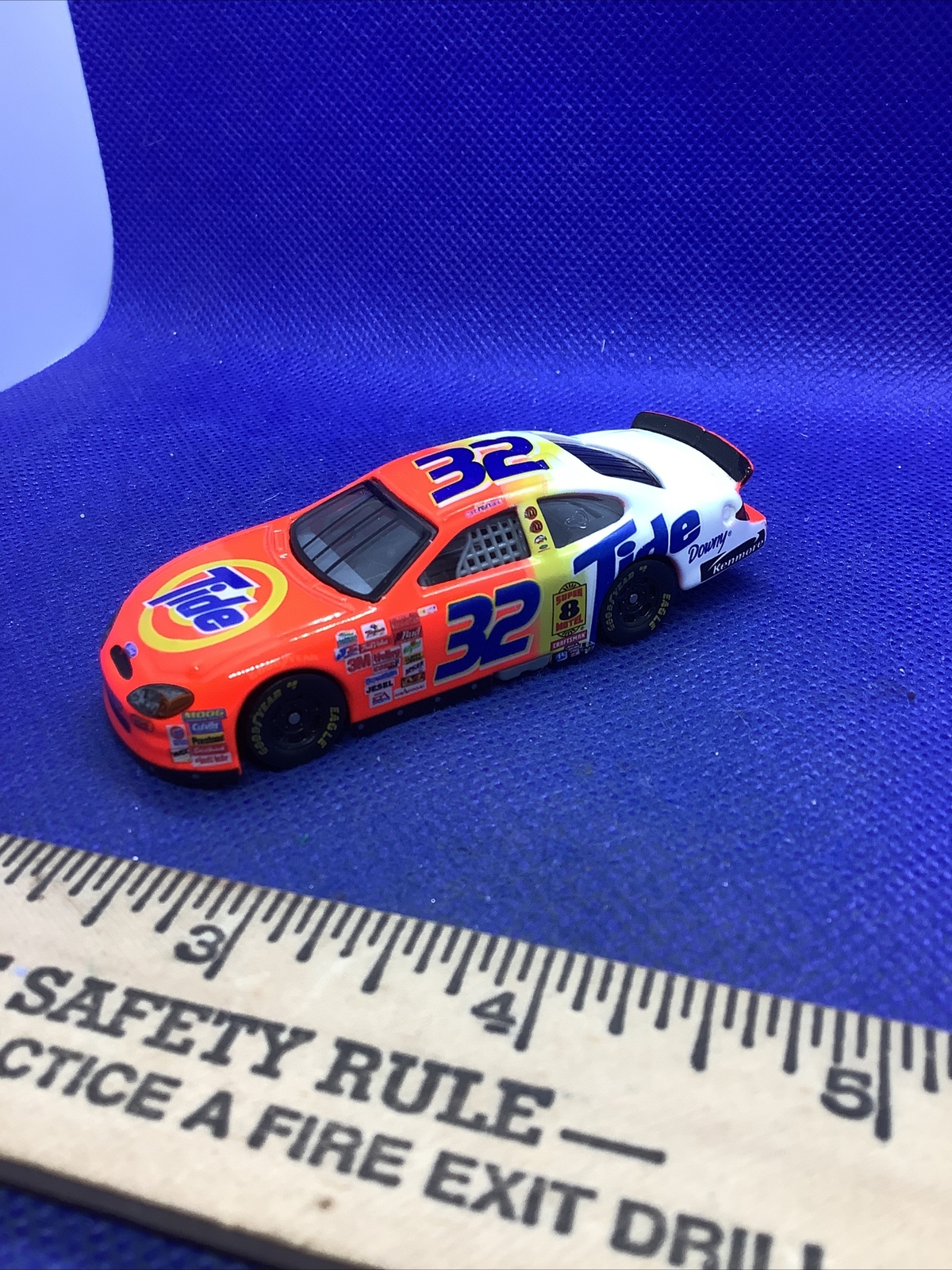 NASCAR Ricky Craven 32 Tide 1/64 Diecast 2000 Racing Champions | eBay