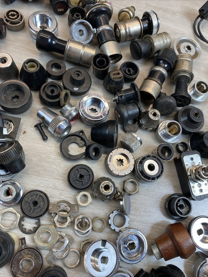 Vintage Knobs Huge Lot Home Car Audio Radio Television Knurled TV Dials ...