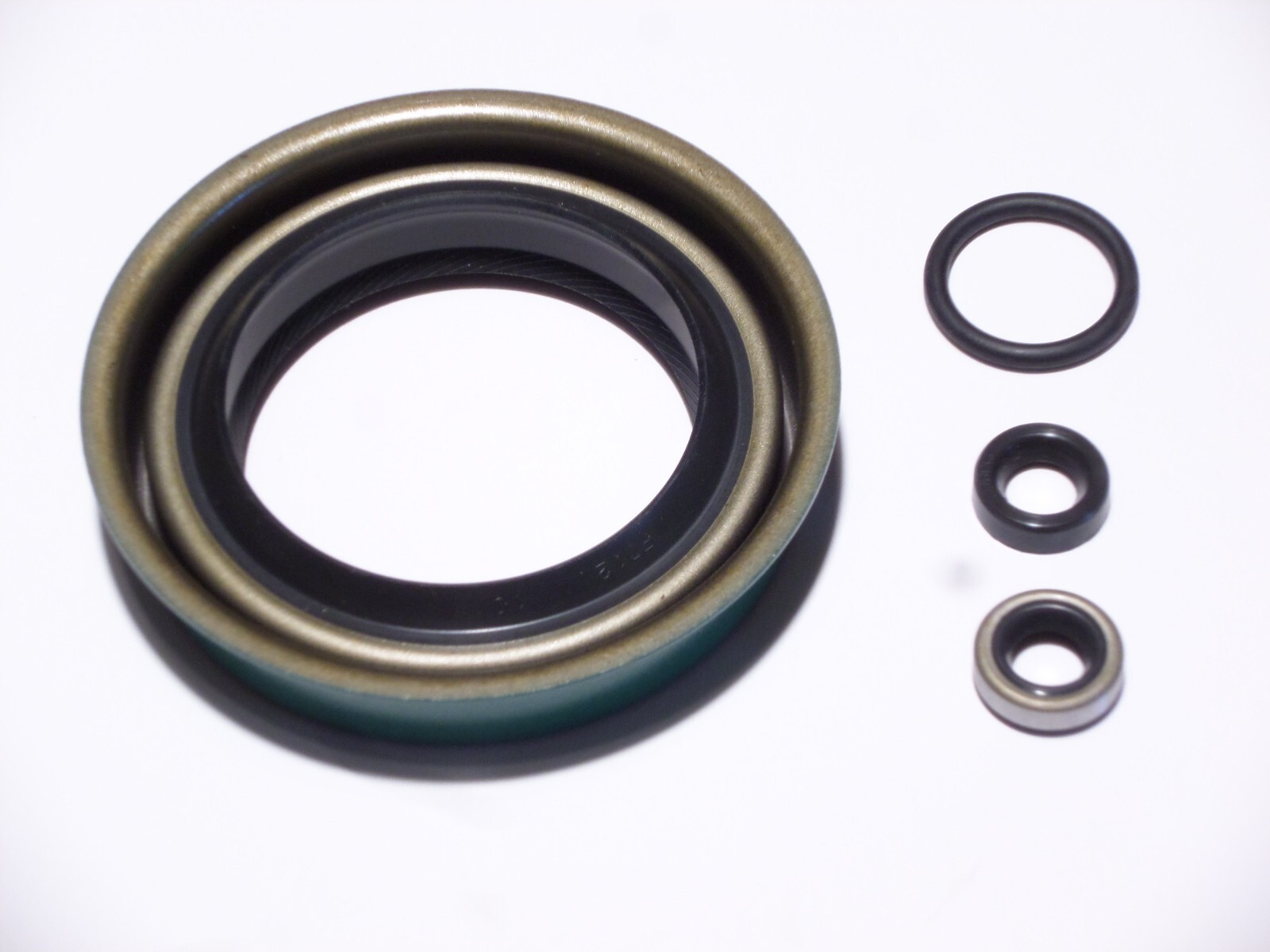**32 SPLINE**Gasket & Seal Kit With Tail Bushing--GM MUNCIE M20 M21 M22 ...