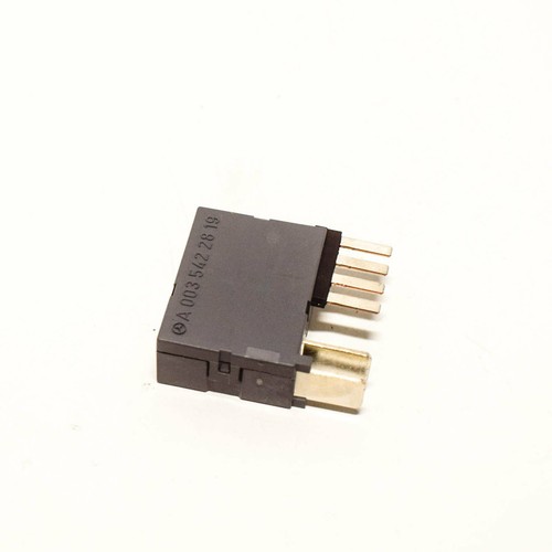 NEW MERCEDES-BENZ GLA X156 BATTERY CUT-OFF RELAY A0035422819 ORIGINAL ...