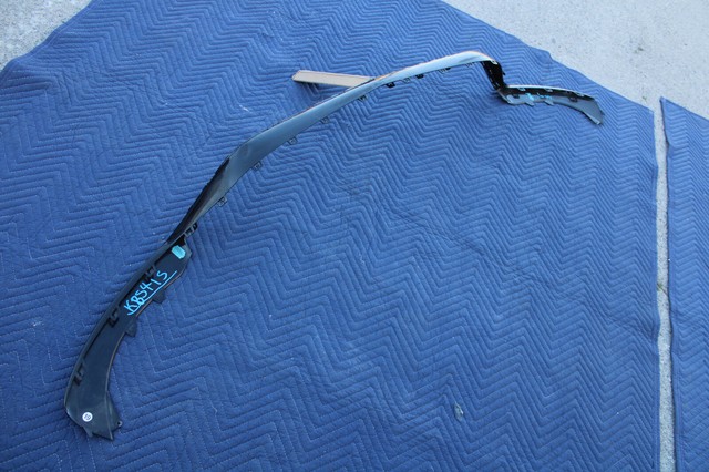 MERCEDES-BENZ AMG GT X290 FRONT BUMPER TRIM MOLDING A2908854901 ...