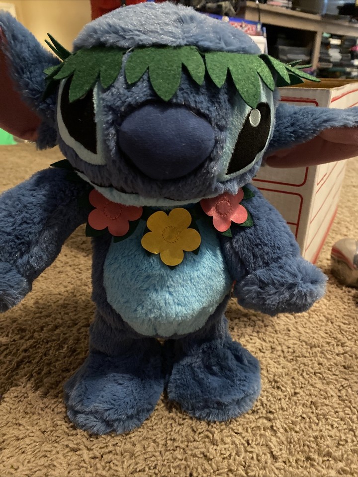 Disney DANCE & SING STITCH 14" Interactive Plush Dressed For Luau ...