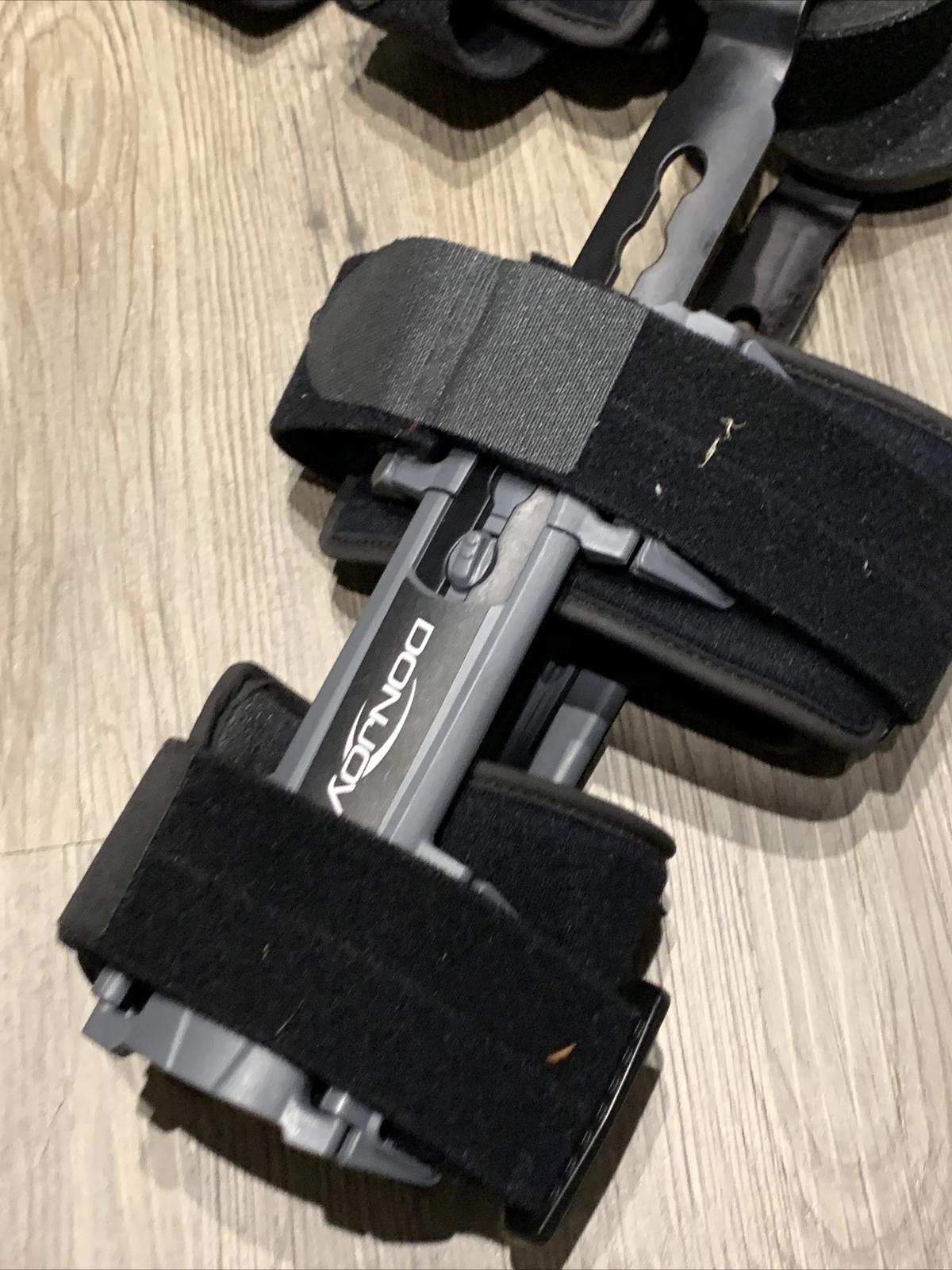 DonJoy Flexion Universal Adjustable Knee Leg Brace | eBay