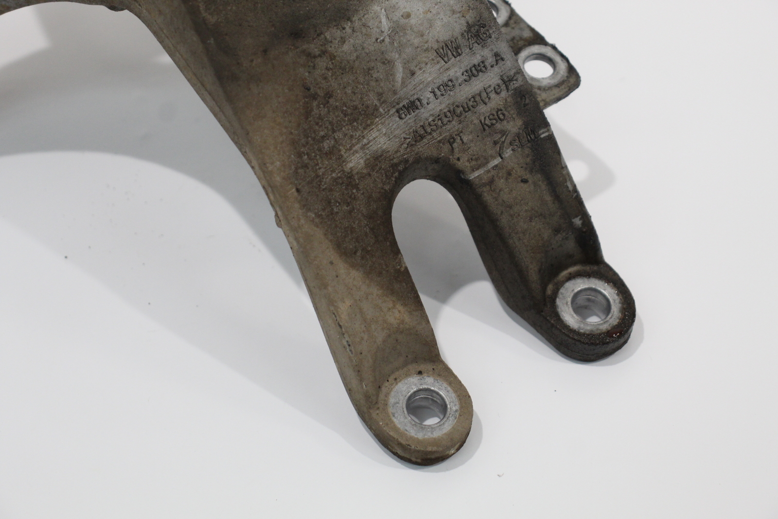 Audi A5 F5 B9 1.4TFSi Front Right Engine Support Bracket Mount ...