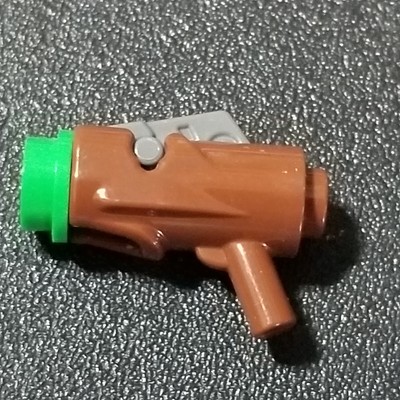 LEGO Stud Shooter Blaster Gun (Reddish Brown) & 1x1 Round Plate (Bright ...